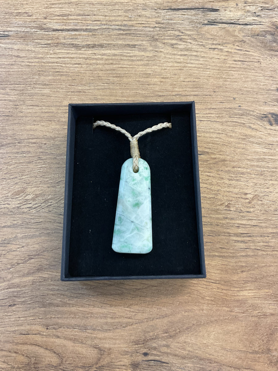 Jade Toki Garnett/White - (Kohatu Kohara) – InnoNative